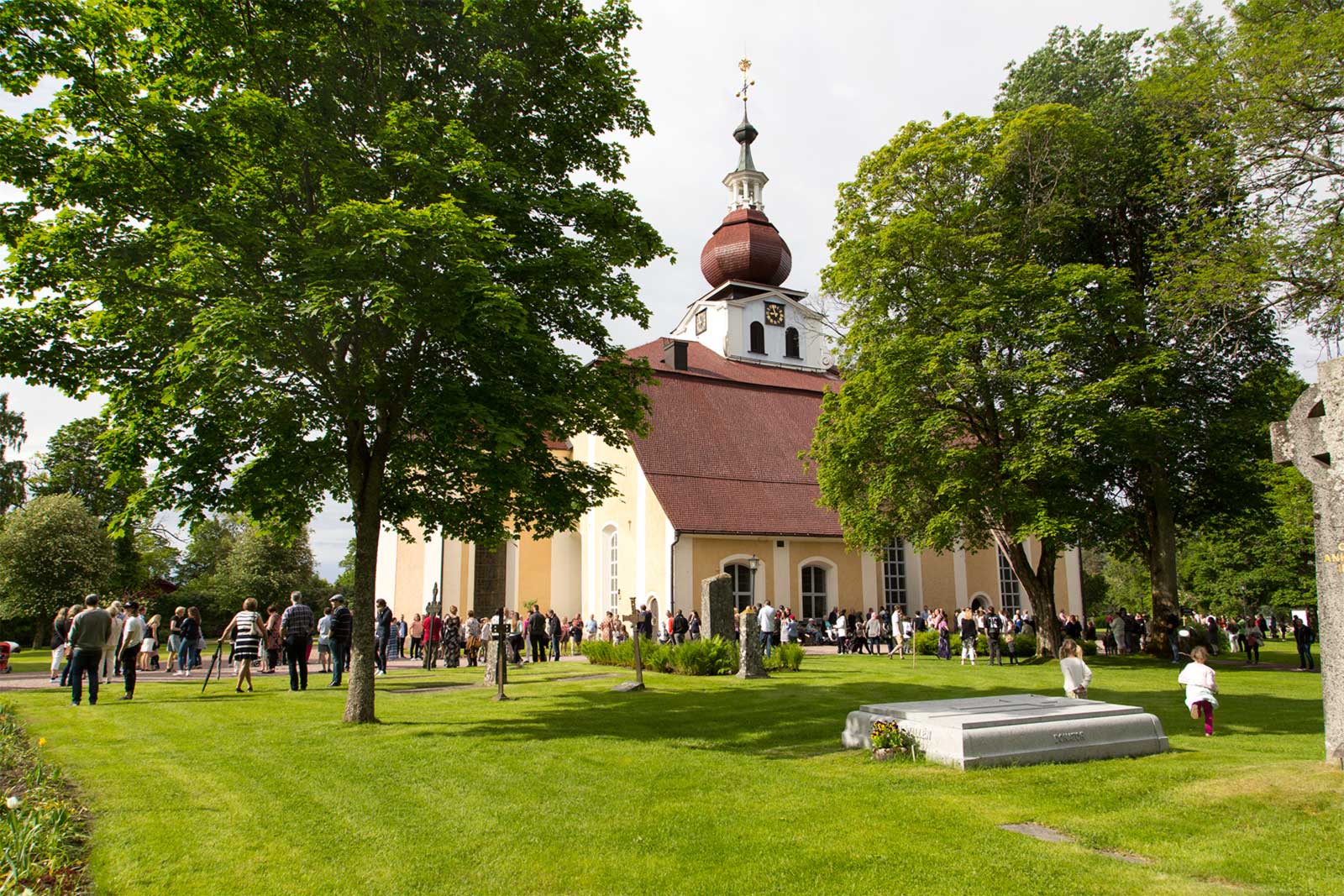 Mässa i Leksands Kyrka med gratis kyrkkaffe på Hildasholm efter - Allt ...